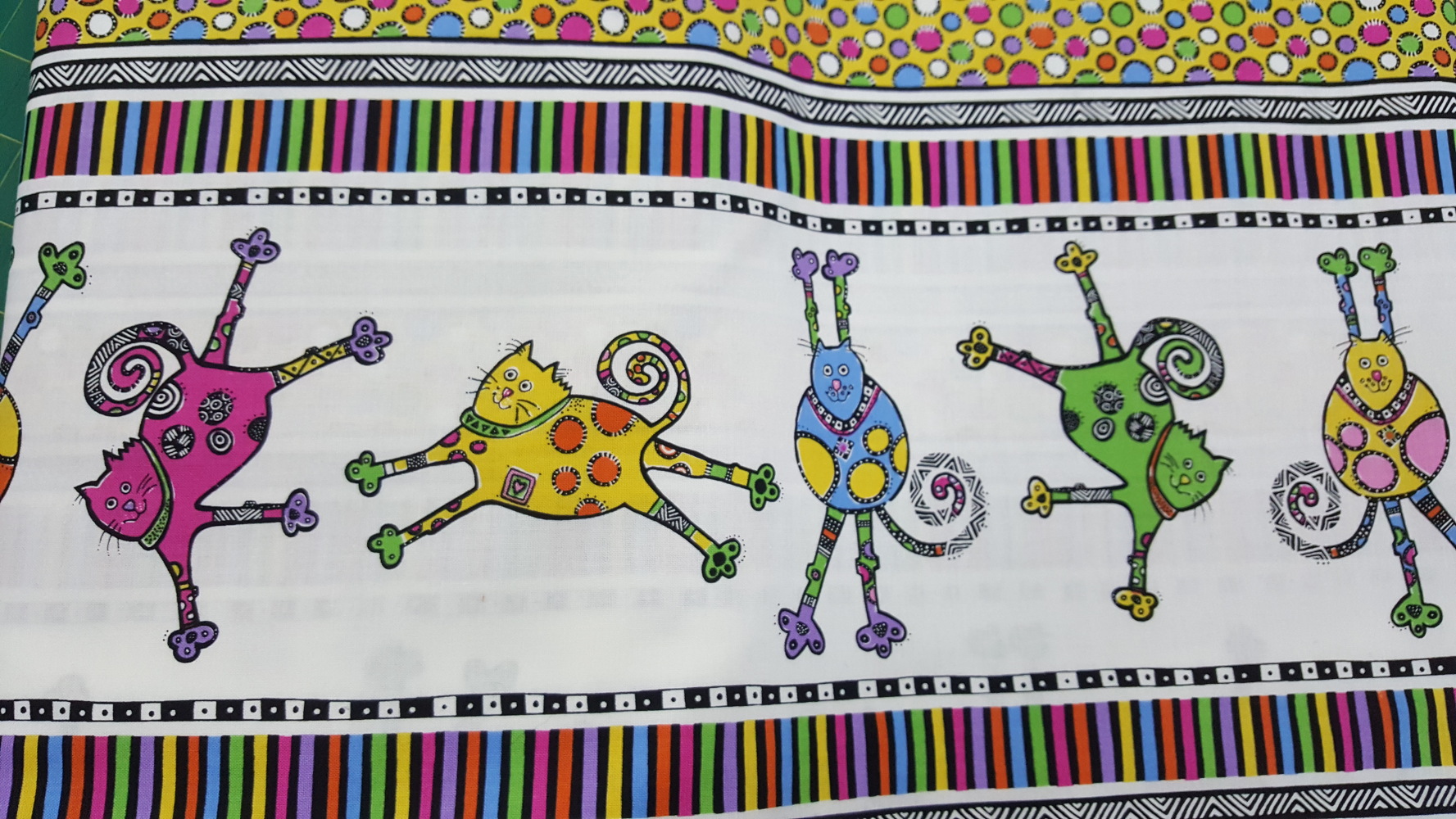 Kool Kats Cotton - Border print of funky cats - Craftpaks